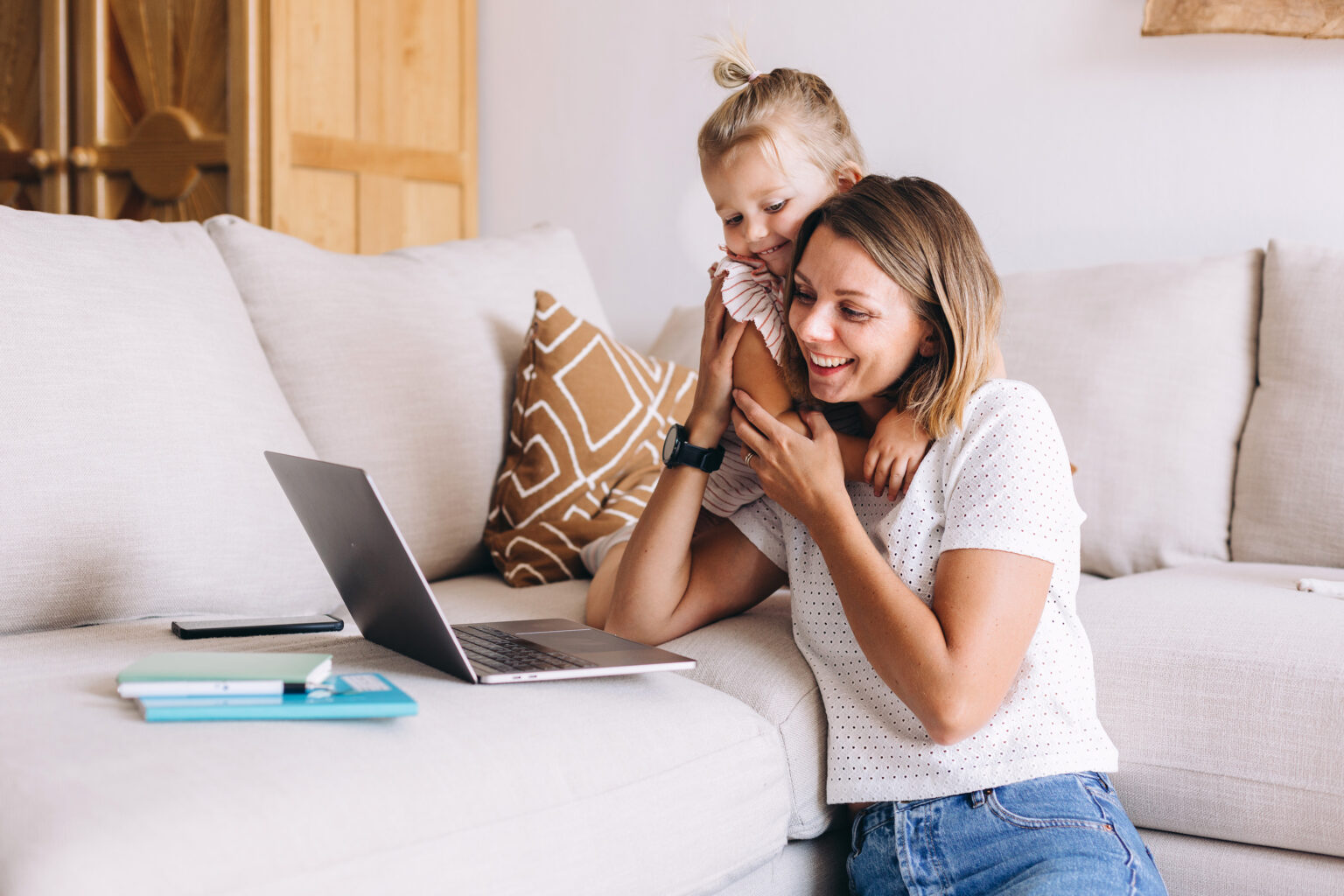 28 Best Jobs For Single Moms