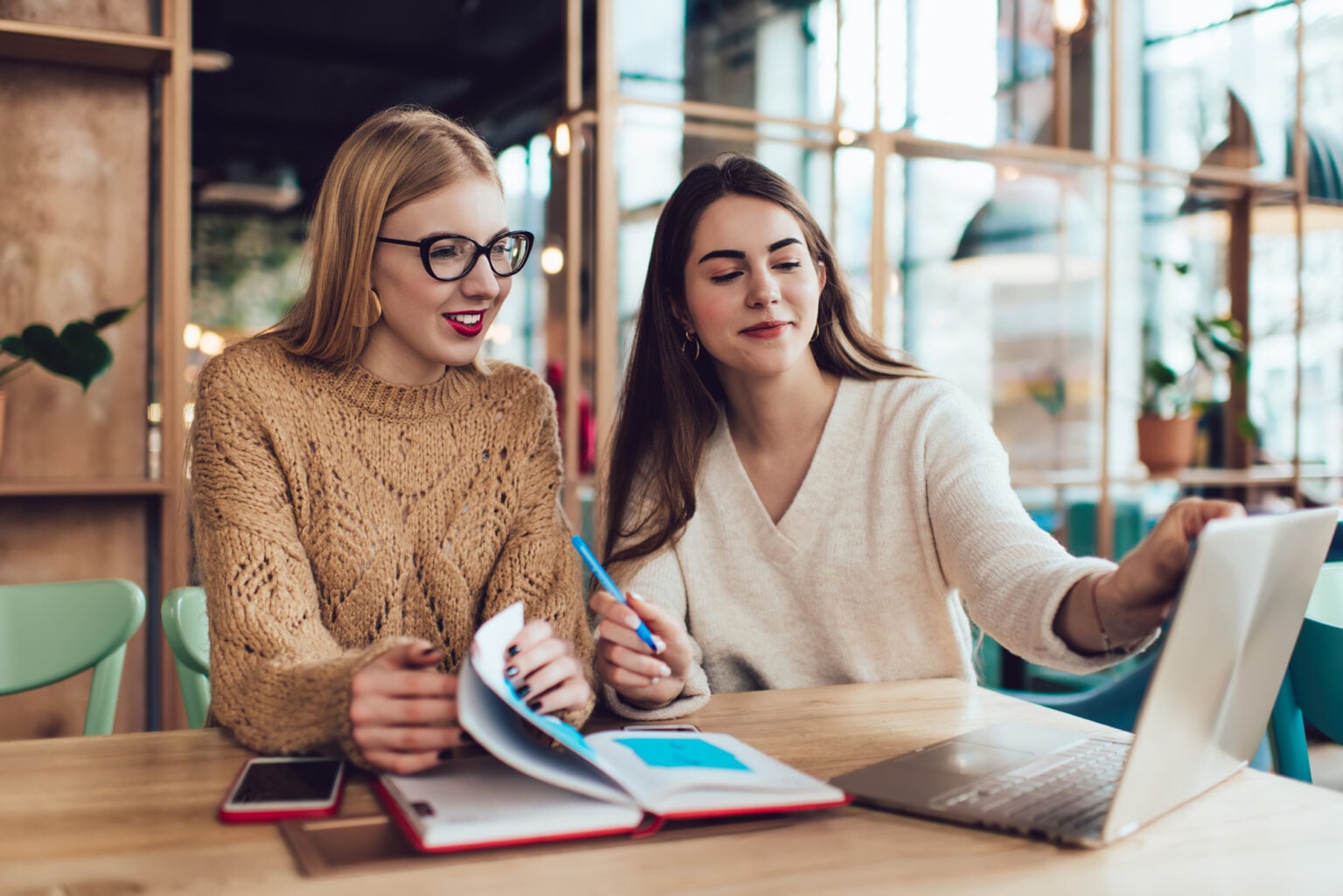 32 Best Jobs That Pay $100,000 a Year